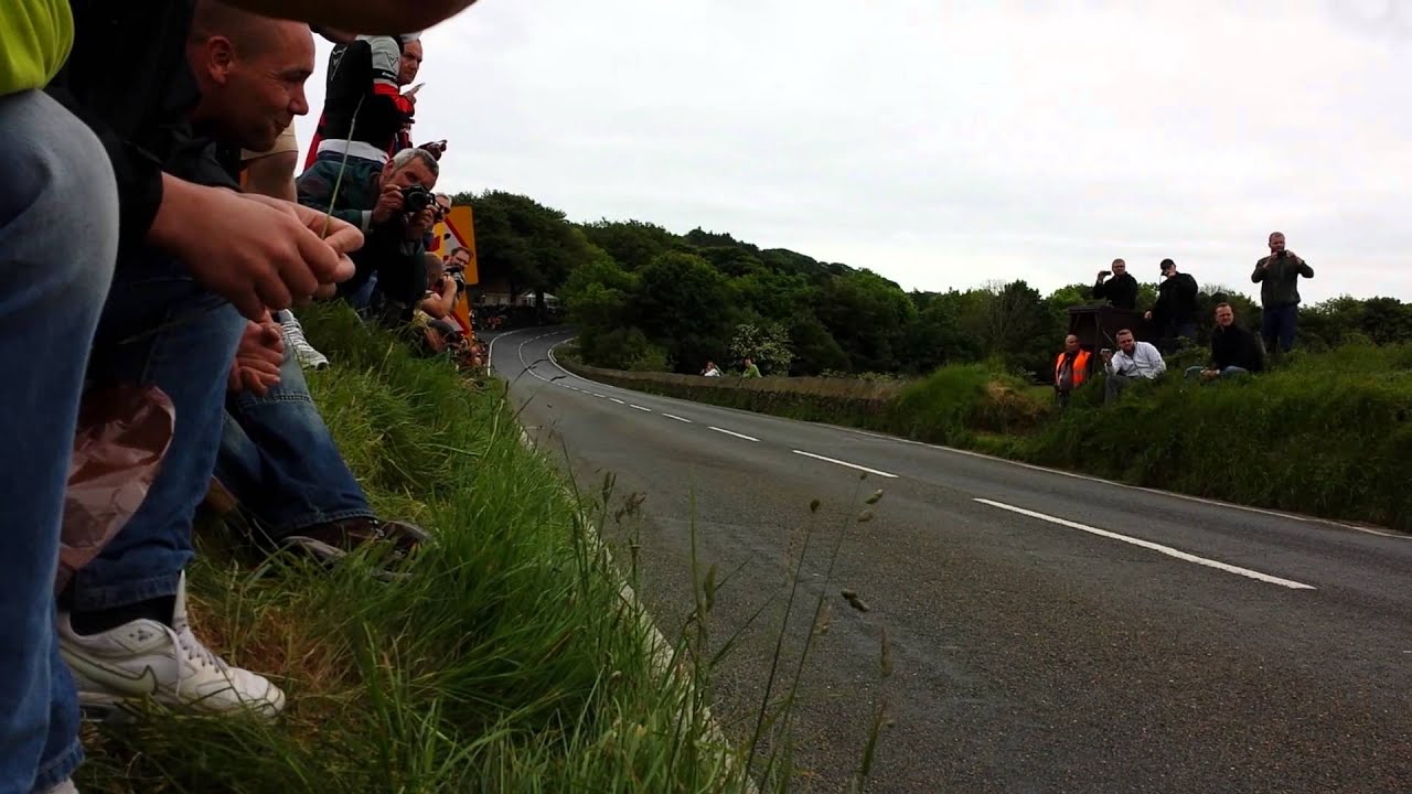 Isle Of Man TT 2014 hillberry - YouTube