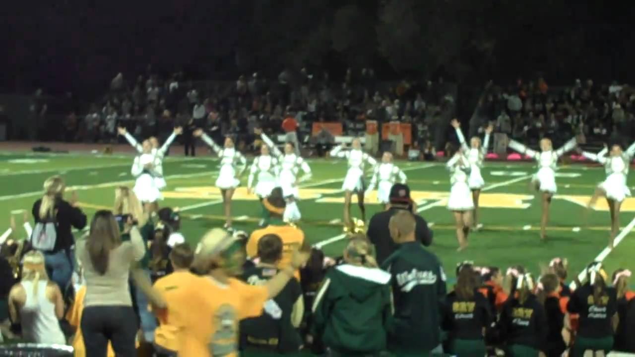 Srv Pom and Cheer Homecoming w/ STREAKERS! - YouTube