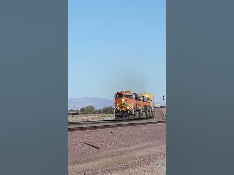 RAILFANNING SHORTS BNSF 7656 MP 740 NEEDLES SUB 10-15-2023 #railway #railfaning #train - YouTube