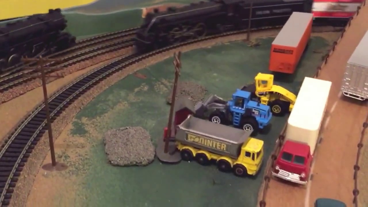 Tyco Mantua Union Pacific 4-6-2 Pacific Steam Engine - YouTube