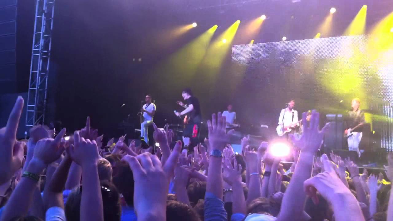 Håkan Hellström - Ramlar live Göteborg 2011-06-04 - YouTube