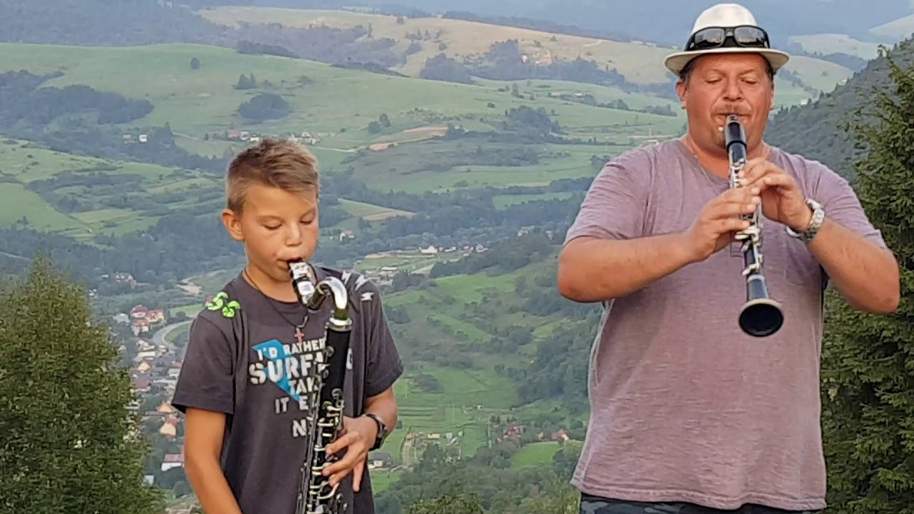 Traditional Klezmer Dance Music - YouTube