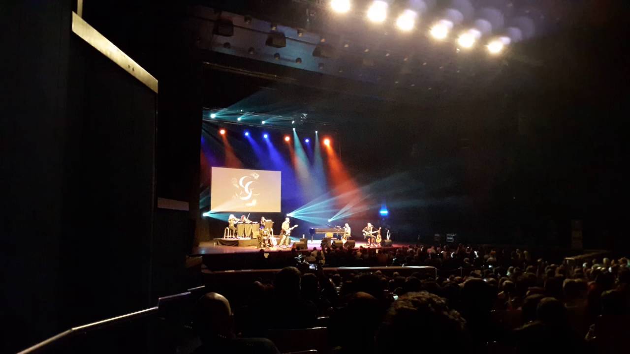 Sully Erna-Sing for a moment&Hey jude-Sofia Live - YouTube