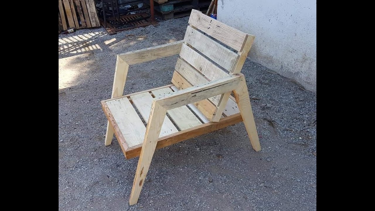 sillon romano hecho con tarimas palets - YouTube