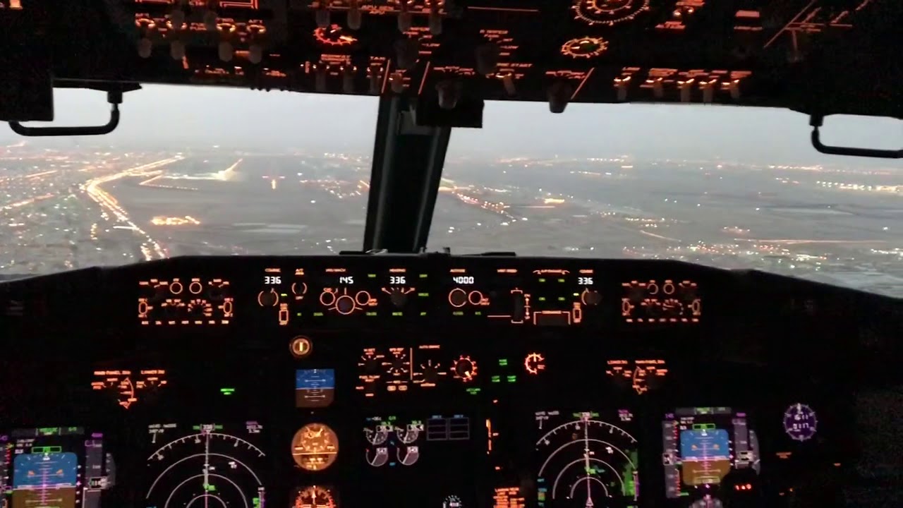 VP-BDB B737-900ER BBJ3 approach and Land in Jeddah - YouTube