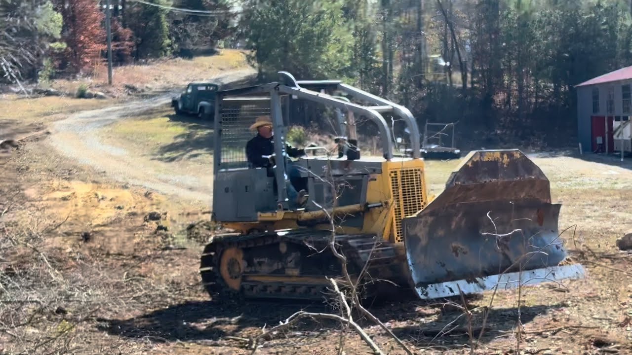 Dirt work and Mick Lovin’ doing what he does best! #dirtwork #bull ...