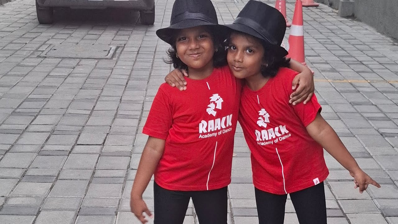Michael Jackson Tribute Dance Show | Supreetha & Suchithra Performance ...