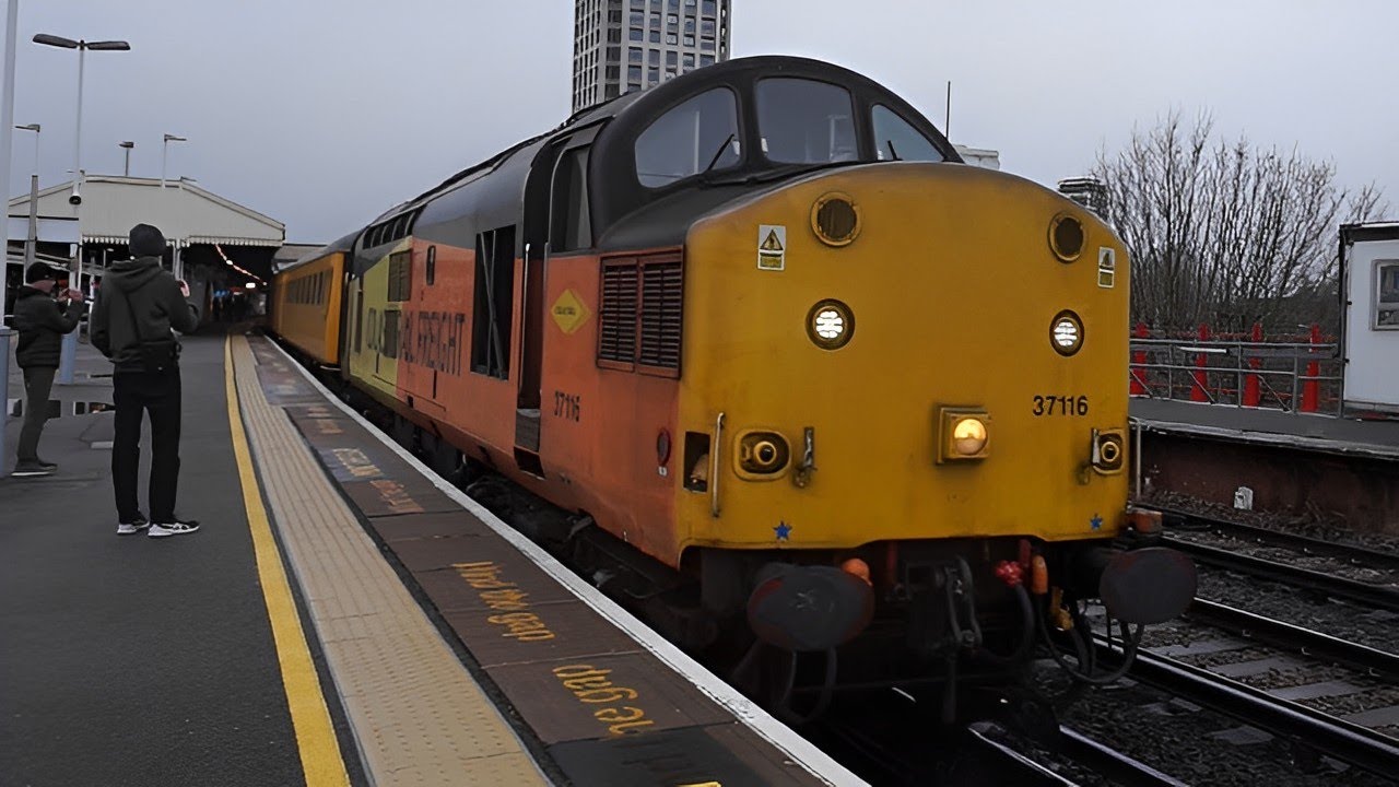 Colas 37421 & 37116 with an Ultrasonic Test Train at Clapham & Mill ...