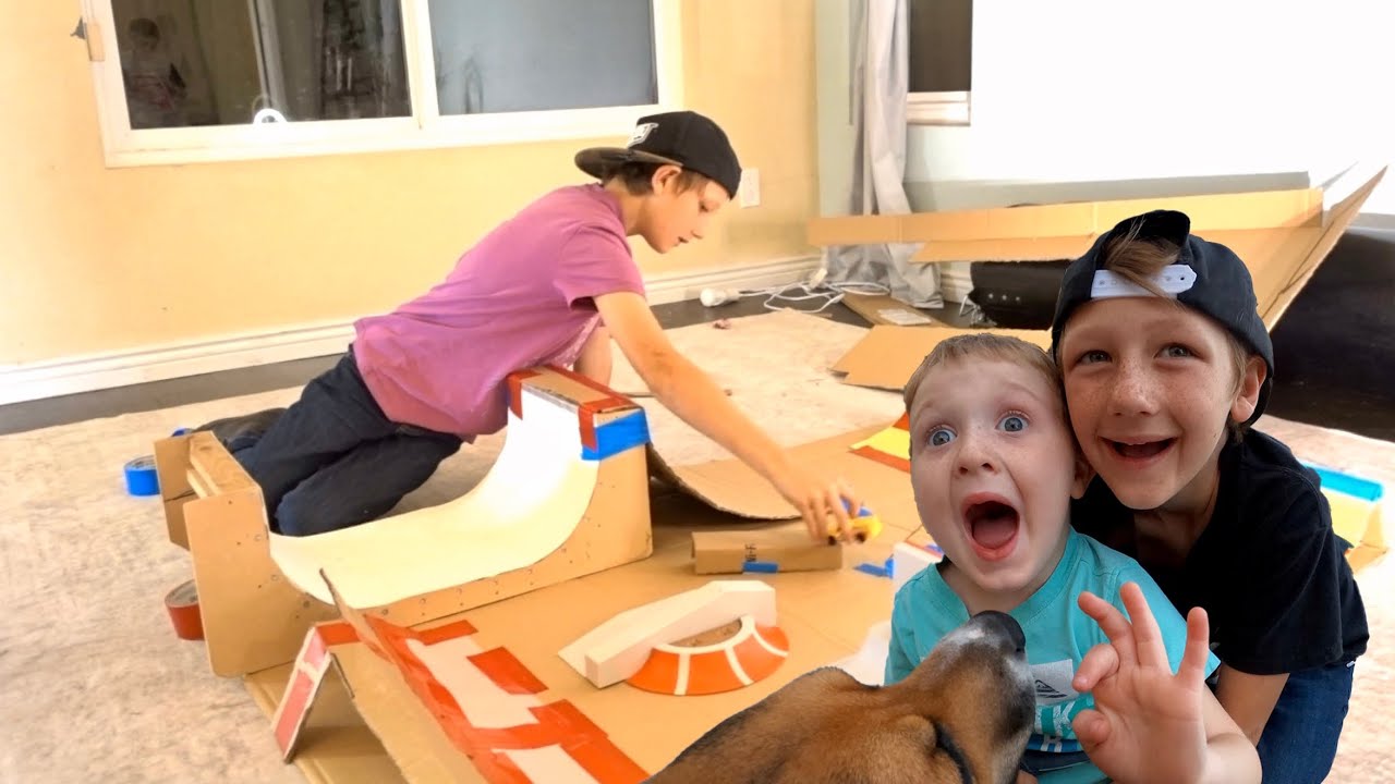 Easy Fingerboard Skatepark!! + BONUS - Connor works on his tailwhip ...