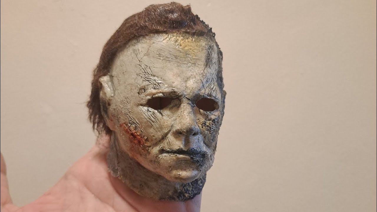 Halloween Kills mini Michael myers mask - YouTube