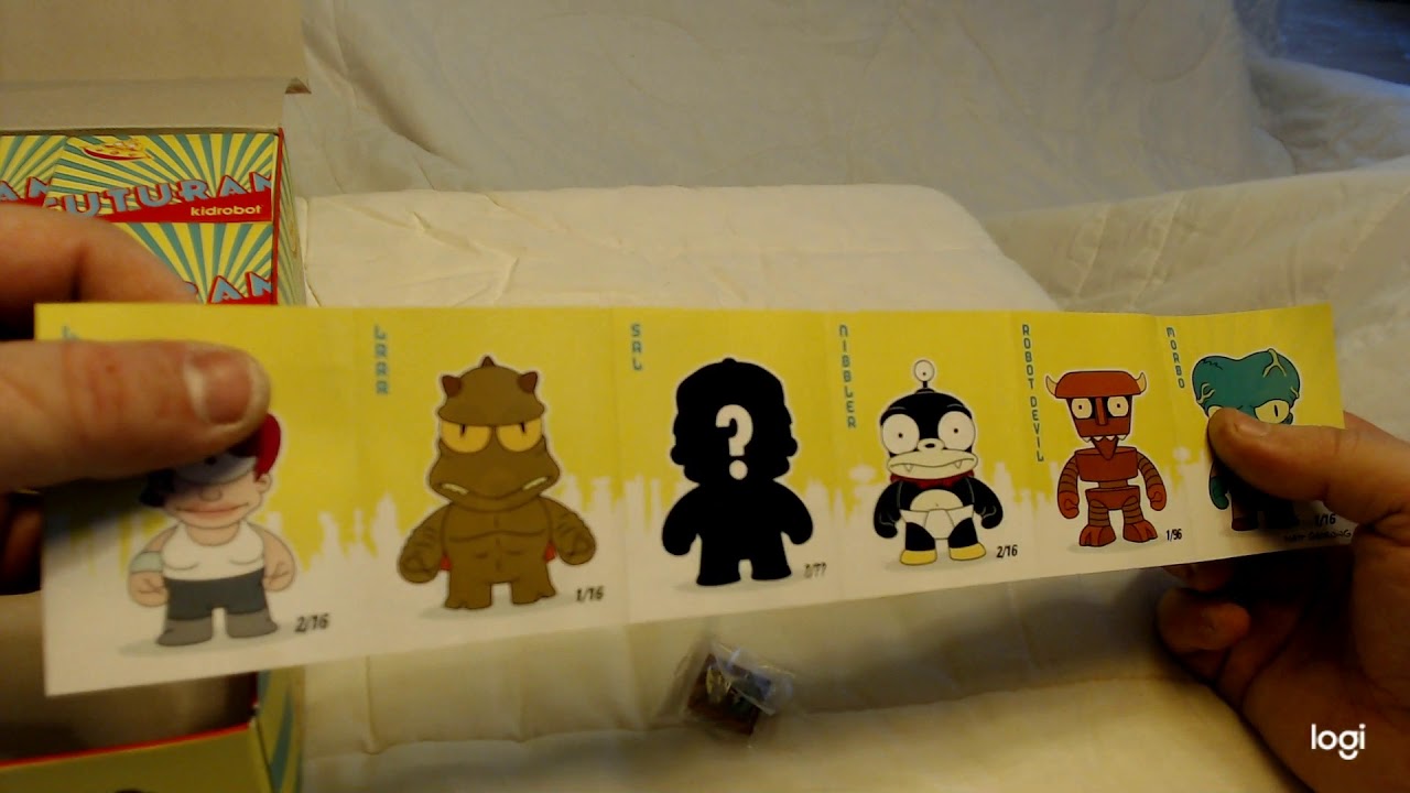 Unboxing kidrobot Futurama Series 1 - YouTube