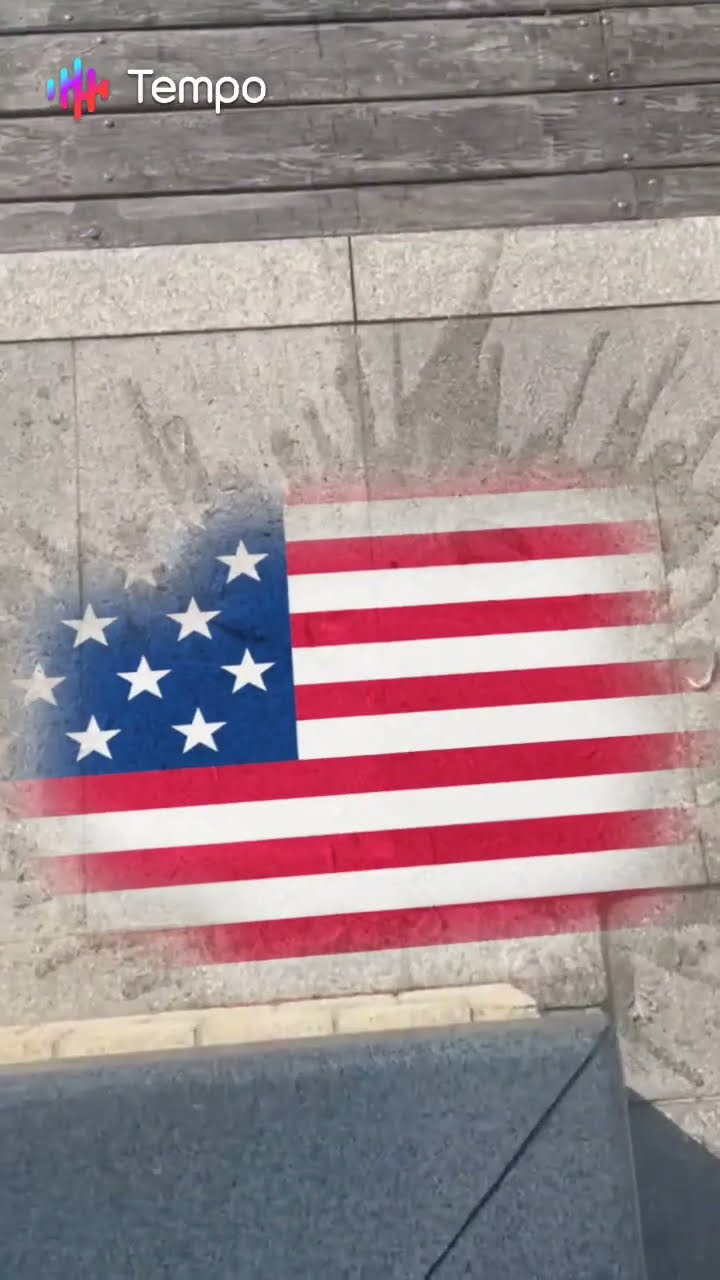 Fragile glass bottle of USA #tempo #tempoapp #shorts - YouTube