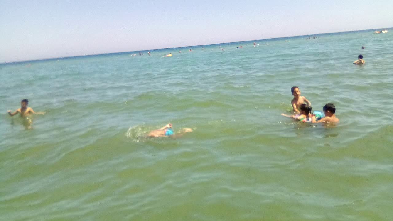 Στιν παραλλια και περναμε καλα κατερινι - YouTube