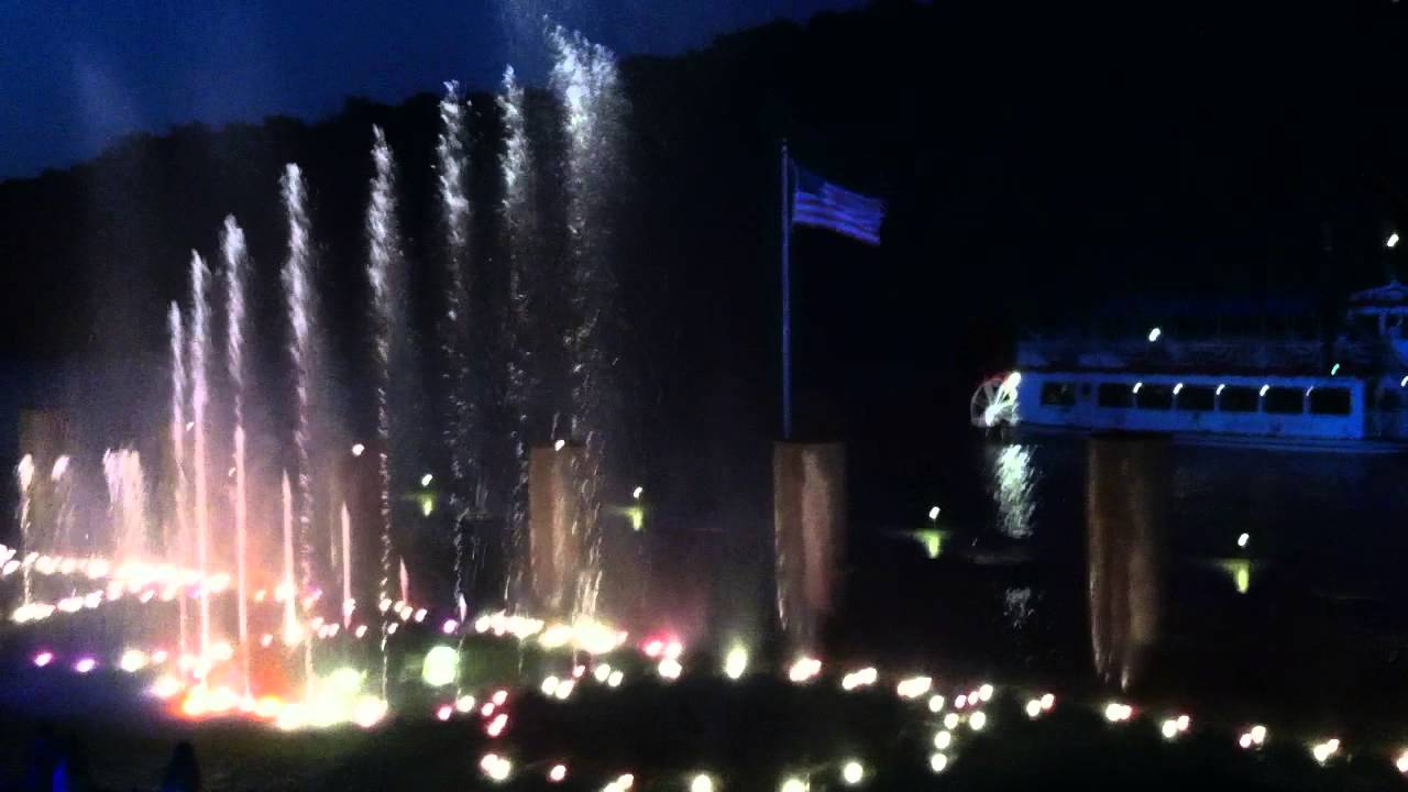 Branson Missouri Fire and Water Show - YouTube