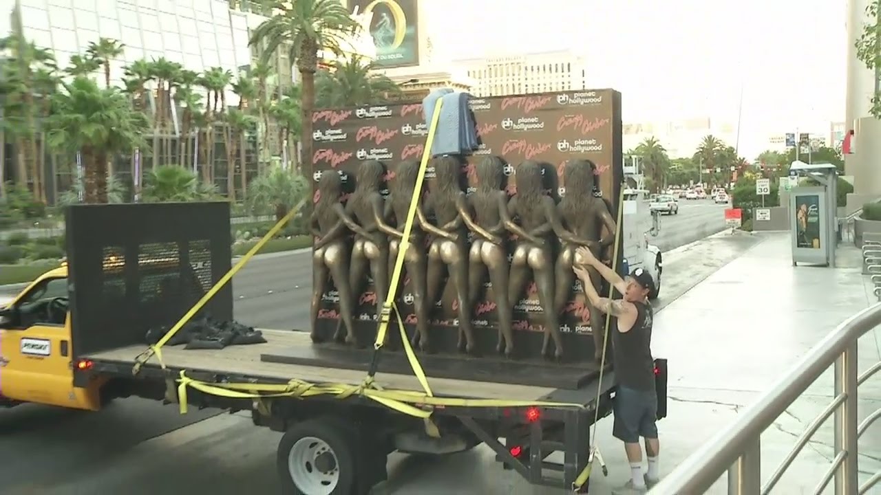 'Crazy Girls' butts statue arrives at new home at Planet Hollywood ...