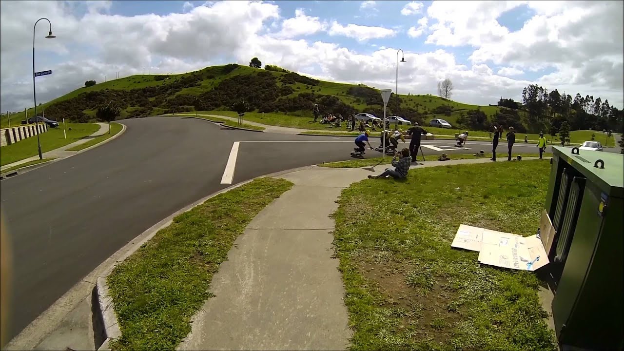 Levi stuffs it inside Jake - YouTube