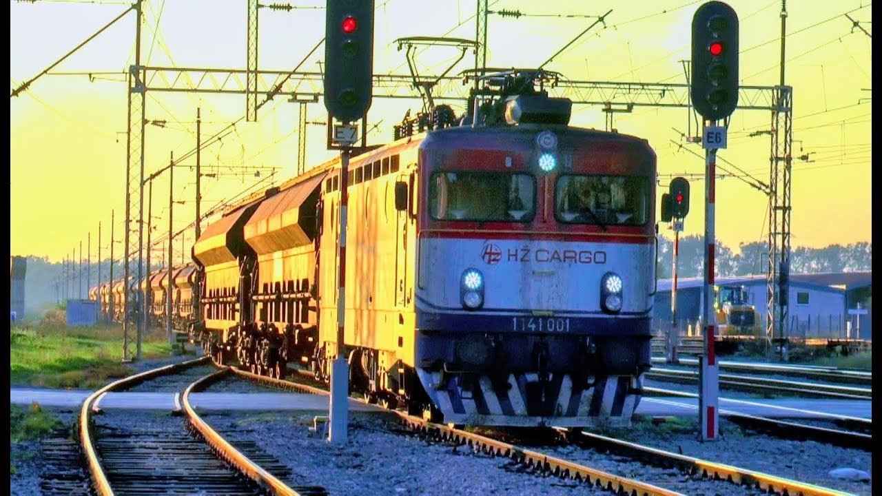 HŽ CARGO teretni vlak i HŽPP Som. Croatian freight train and Croatian ...