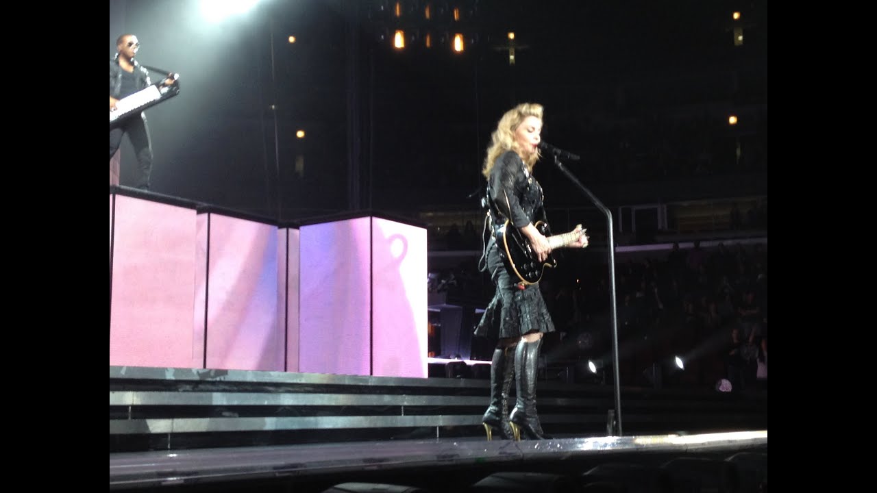 MADONNA - TURN UP THE RADIO - YouTube