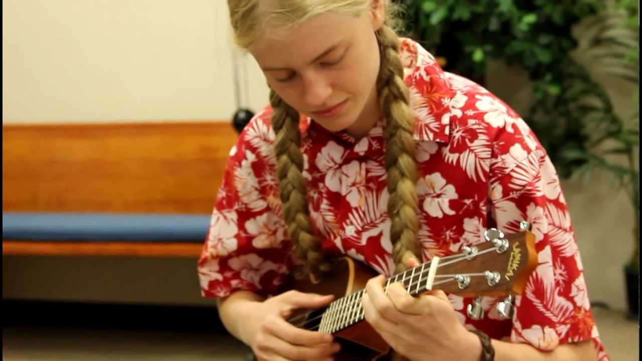 World Premier of Cheyenne Arrington on the Ukelele. - YouTube