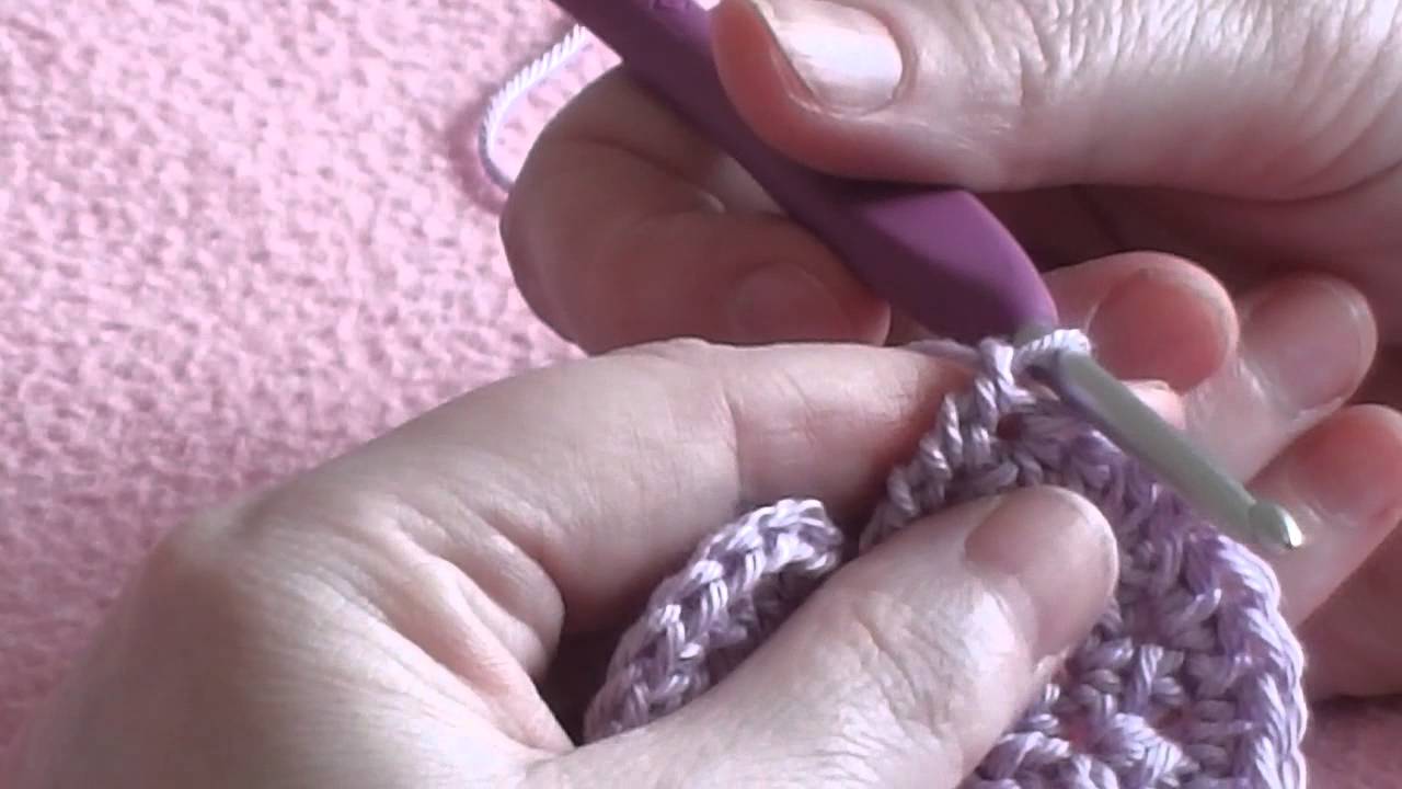 How To Crochet the Crab Stitch / Reverse Single Crochet (RSC) - YouTube