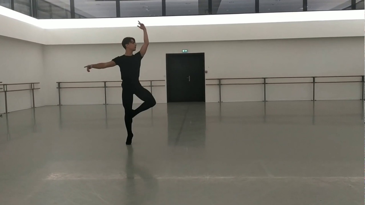 Alessandro Giachetti - Sleeping Beauty Variation - YouTube
