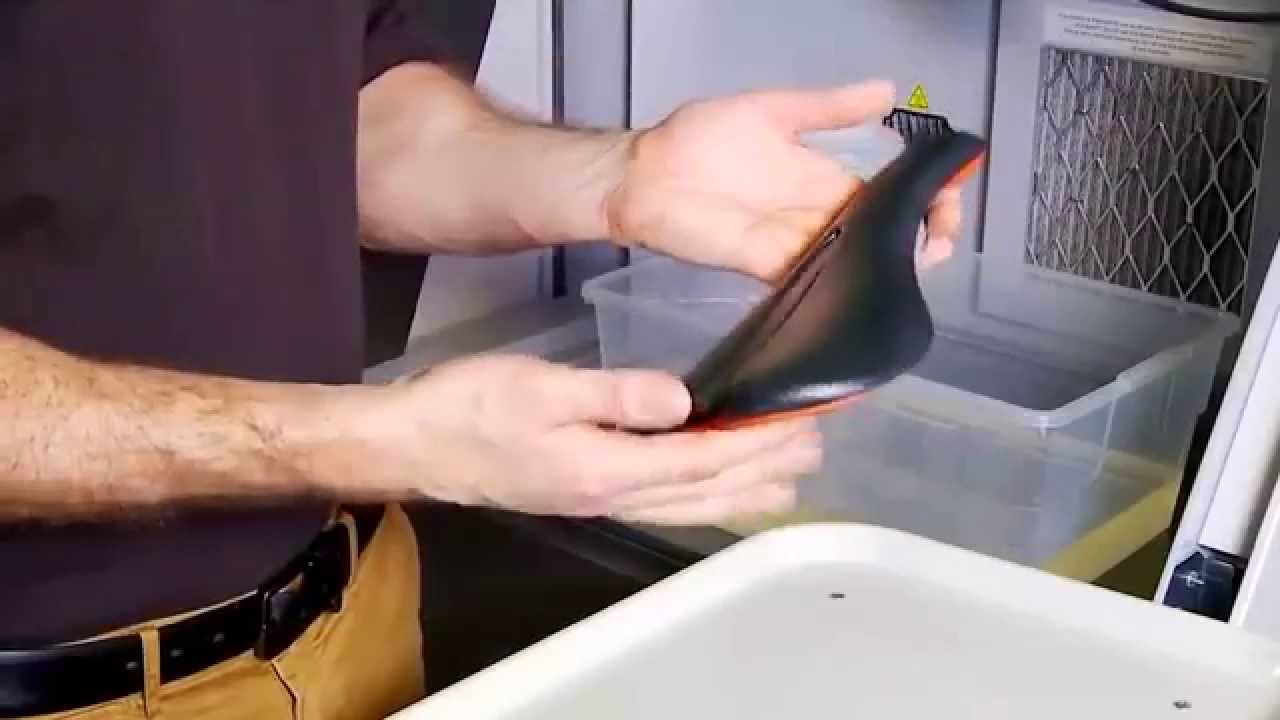 3D Printing in action - YouTube