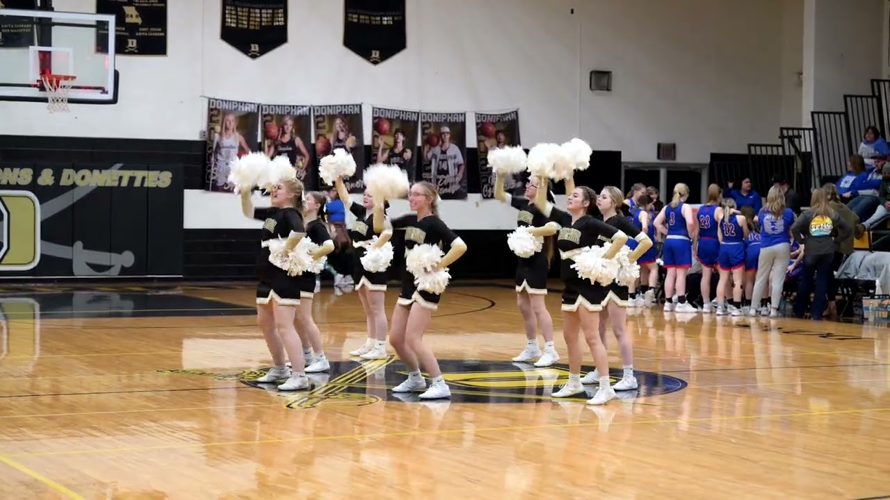 Doniphan Cheerleaders at Dons Vs Twin Rivers 01-27-2022 - YouTube
