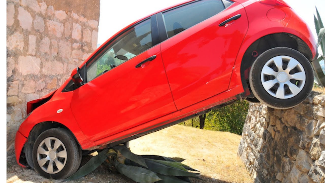 STUPID DRIVERS COMPILATION #183 - YouTube