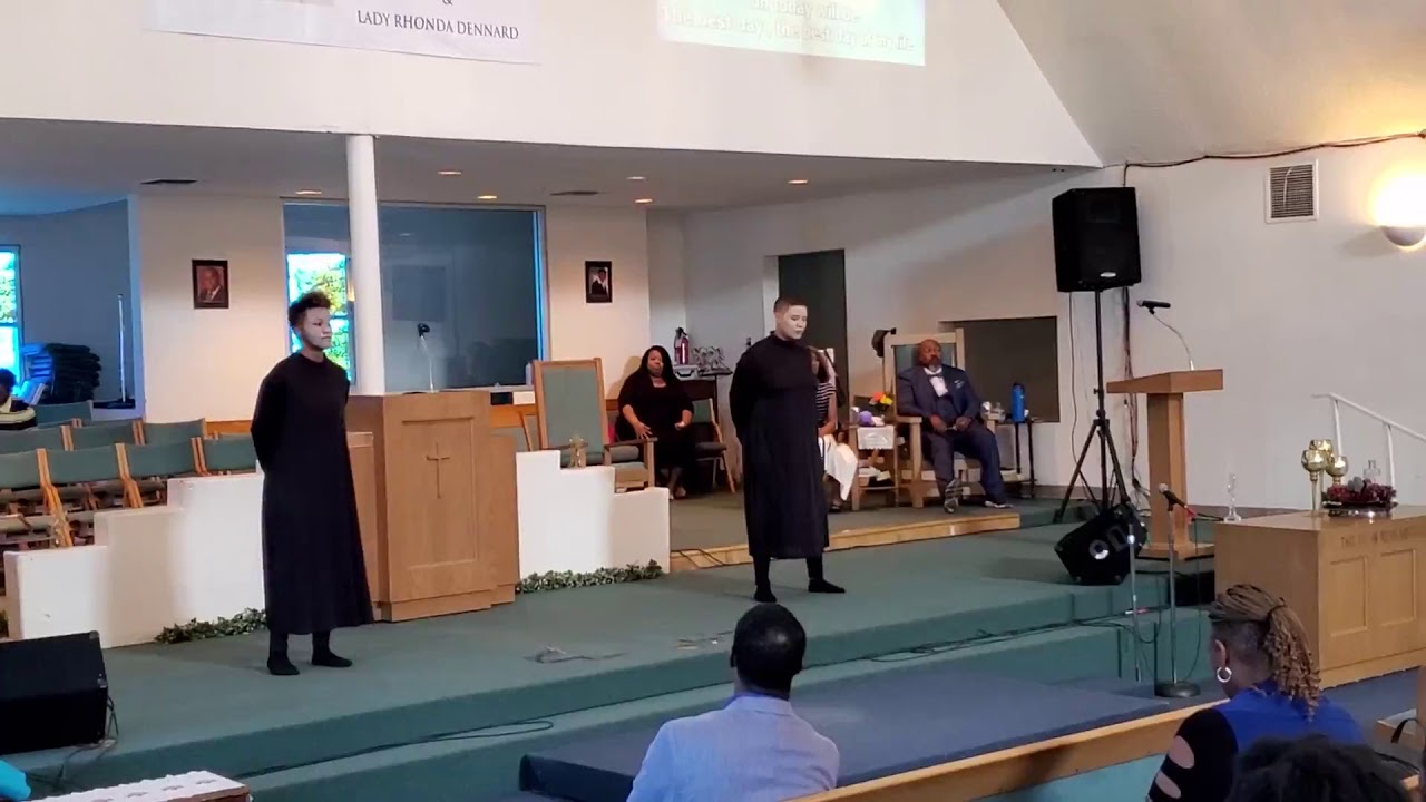 Leandria Johnson "Better Days" Mother and Daughter Mime. - YouTube