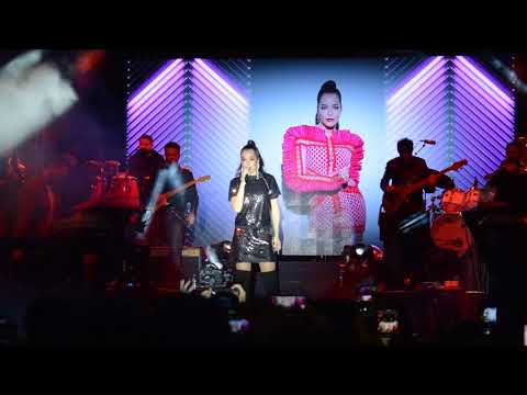 Bengü - Kuzum {İkinci video} (Emaar Squrare Mall AVM) 2018-11-4