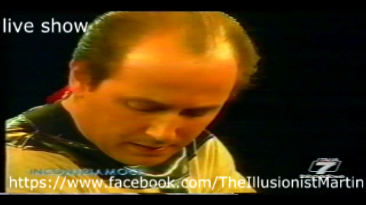 MARTIN THE ILLUSIONIST camicia di forza-straitjacket a vista - YouTube