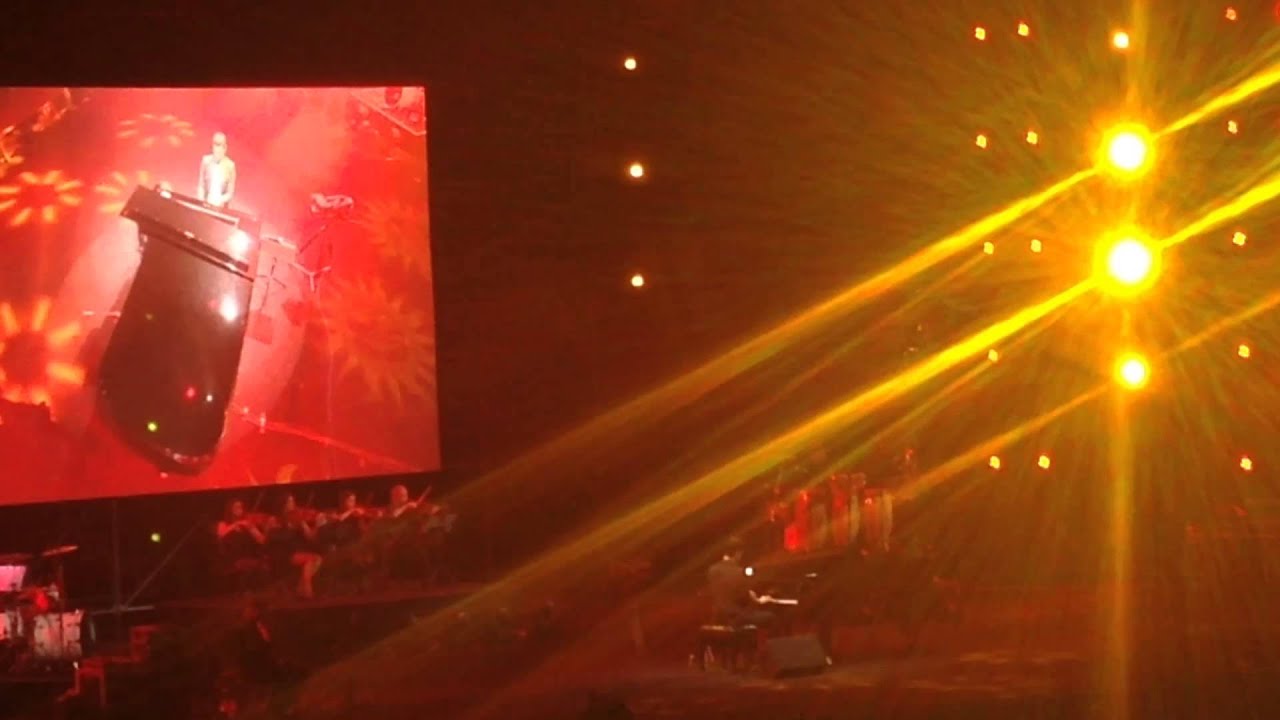 Maksim Mrvica - Exodus - 21.12.2013 @Shanghai - YouTube