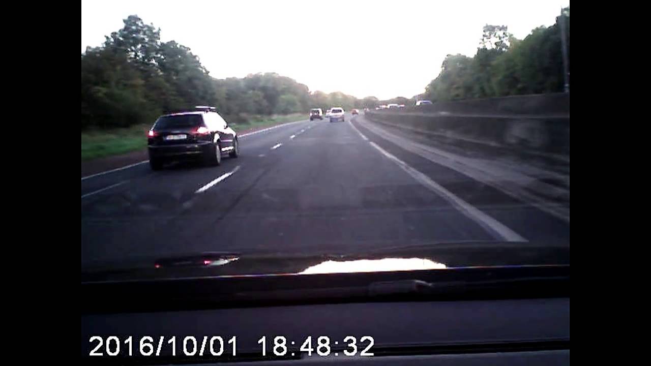 a perfect example of how not to drive - YouTube