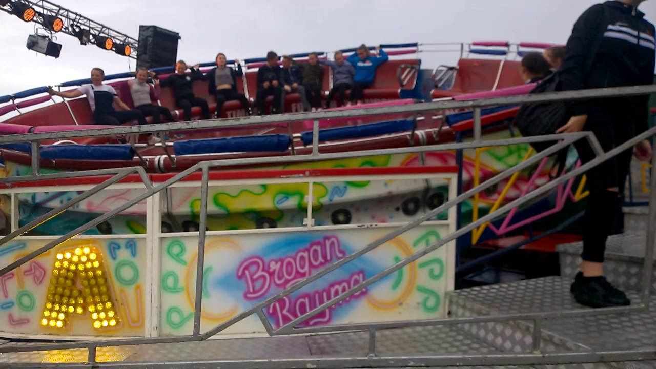 Whitby Regatta Funfair 2016 - YouTube