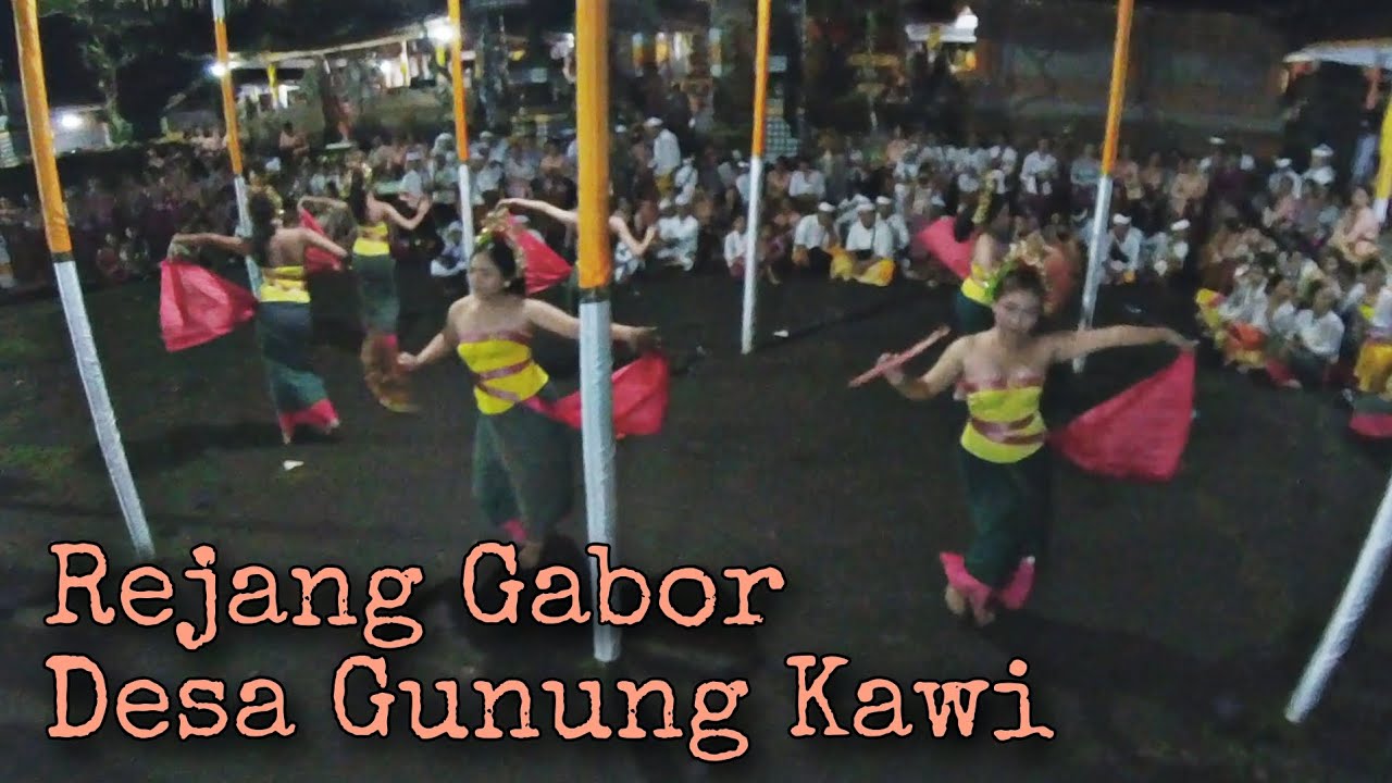 Tari Rejang Gabor Desa Adat Gunung Kawi, mesolah di Pura Tegal Suci ...