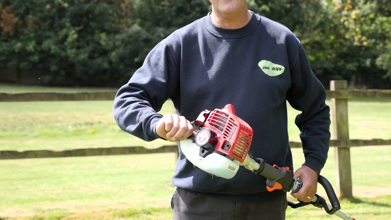 Strimmer Training - YouTube