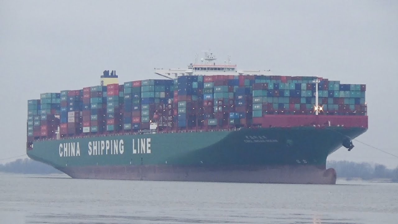 CSCL INDIAN OCEAN Havarie auf der Elbe! Huge Containership stuck on ...