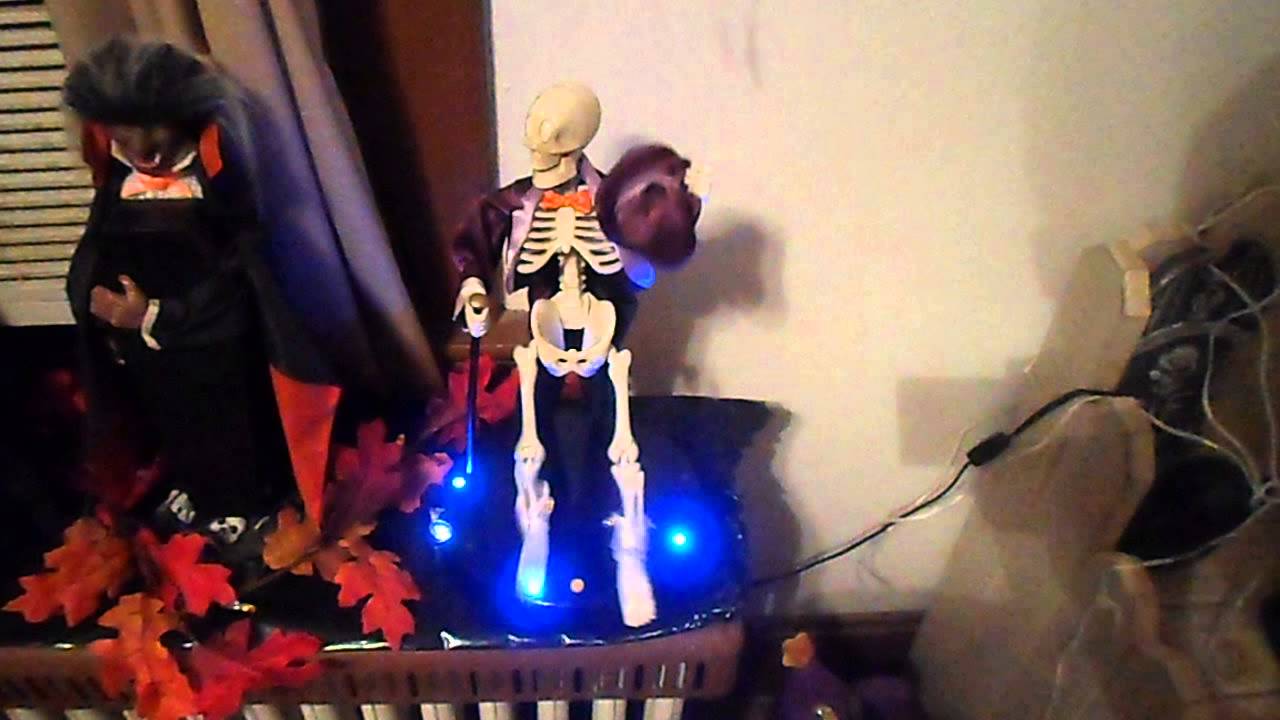 Gemmy Animated Foot-Tapping Skeleton - YouTube