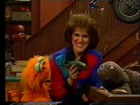 Sesame Street - Wolfgang Gets a Splinter - YouTube