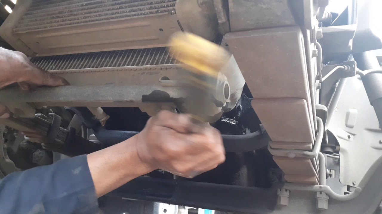 Selang radiator kempot,bisa juga karena radiator tersumbat - YouTube