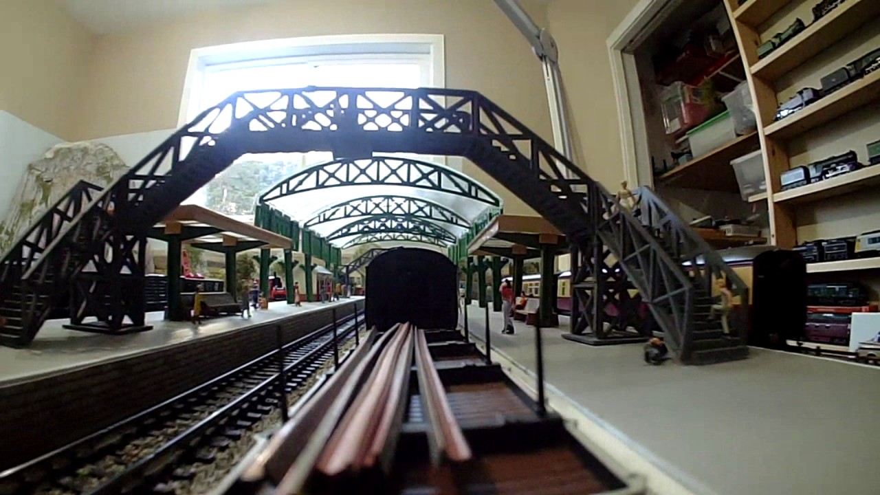 Triang OO Layout video using the Branor Camtruck - YouTube