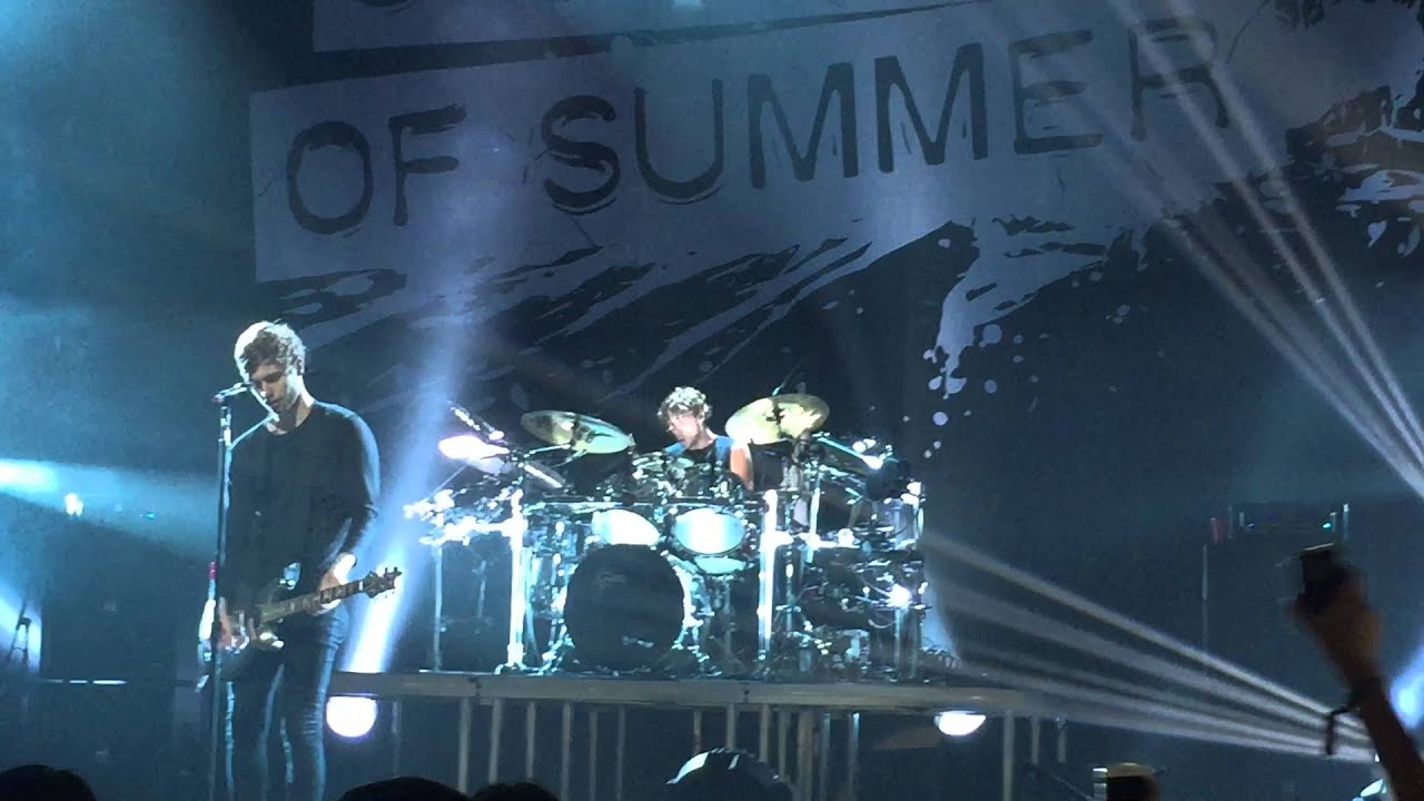 5 Seconds of Summer 5SOS - Sounds Live Feels Live - Amnesia LIVE in ...