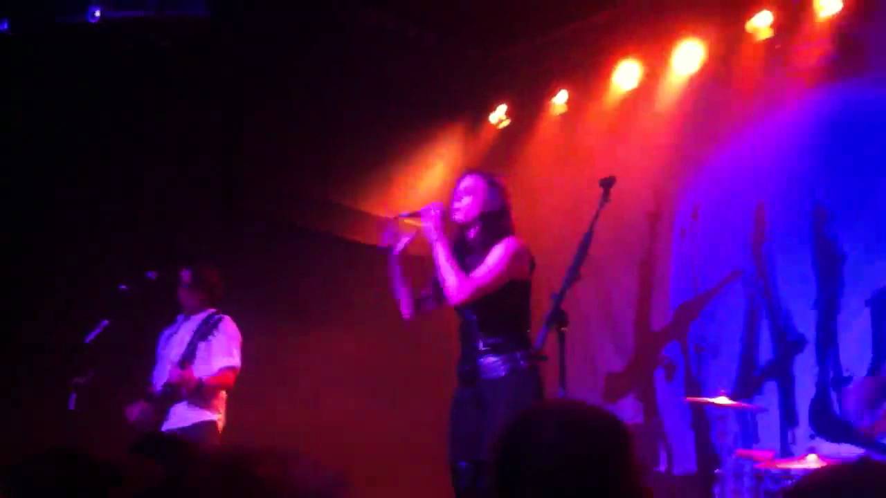 Halestorm - Dissident Aggressor (Judas Priest Cover) (HQ) Nottingham ...