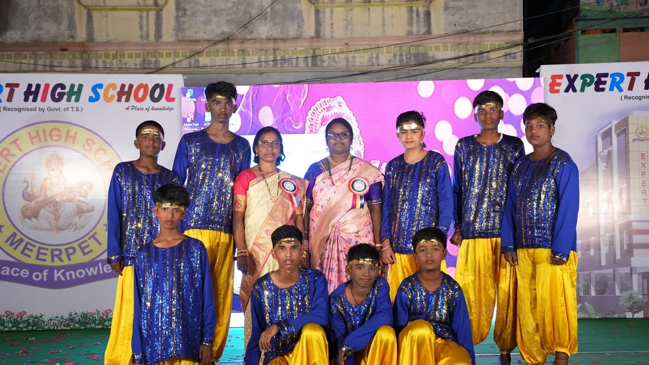 DANCE BY 9TH CLASS BOYS💛 - YouTube