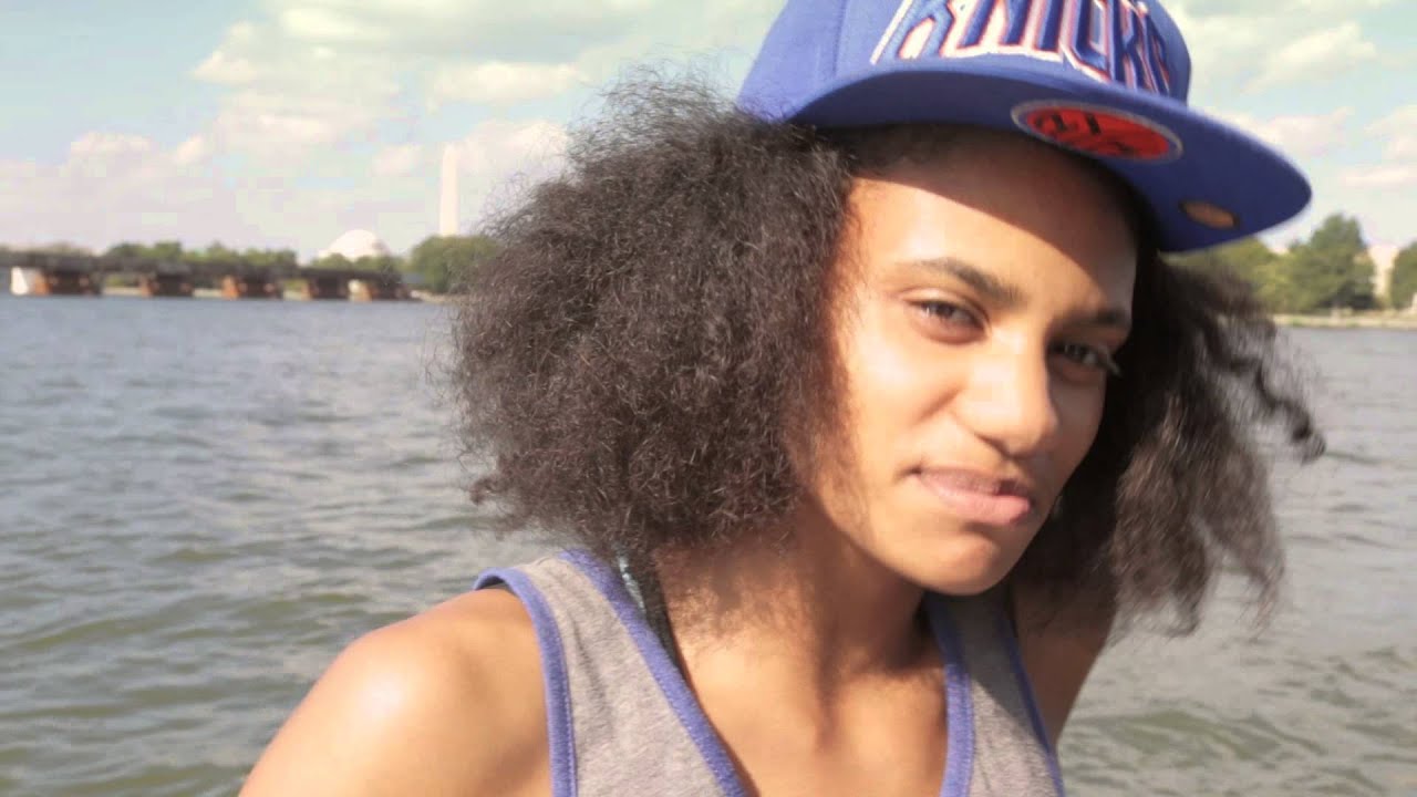 Queen Beez - Steppin Up - YouTube