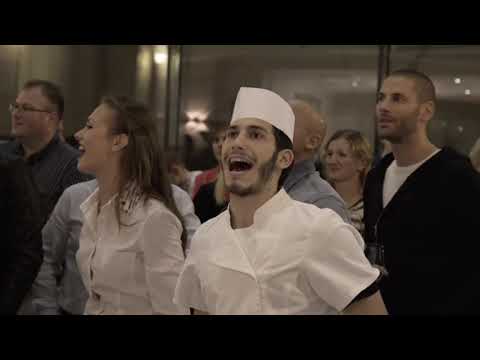 Flash Mob - Singing \