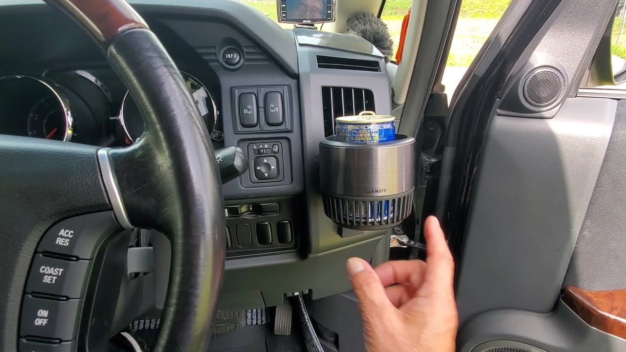 デリカD:5 ドリンクホルダー - YouTube