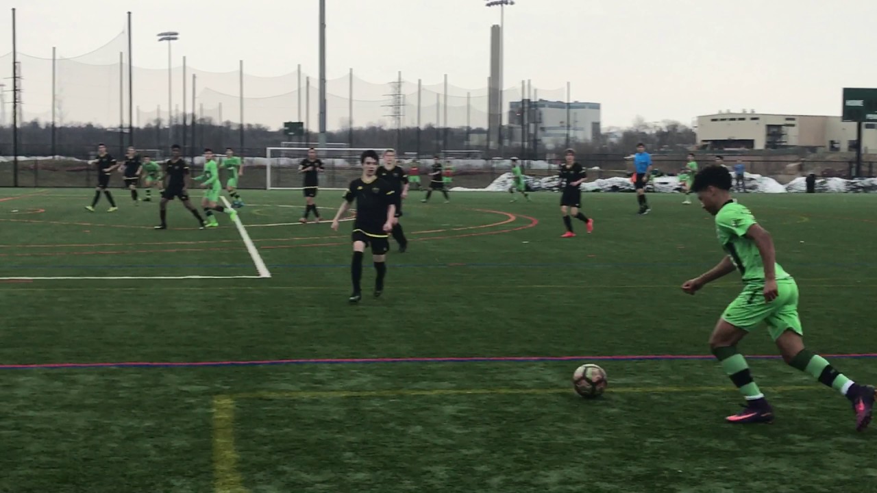 Julian Gibson Soccer Skills Cedar Stars Academy 2001 (Green #18) - YouTube