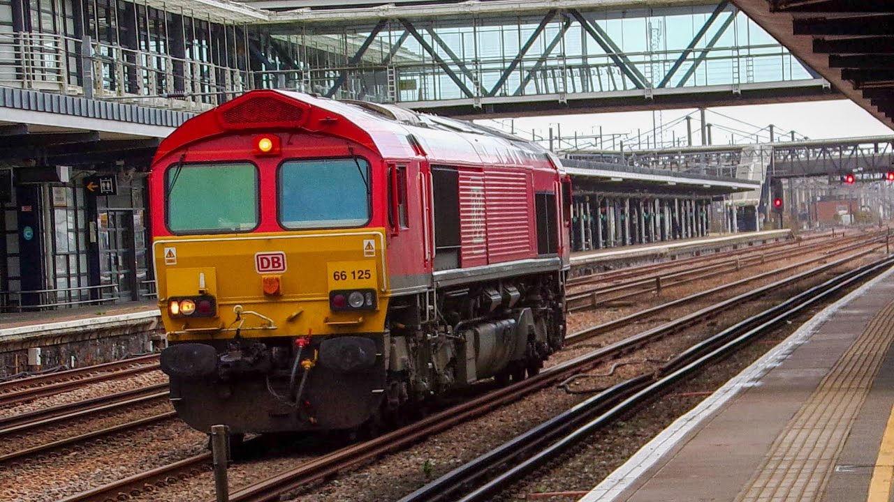 DB Class 66 - 66125 - Passing Ashford International With A Late 2 Tone ...