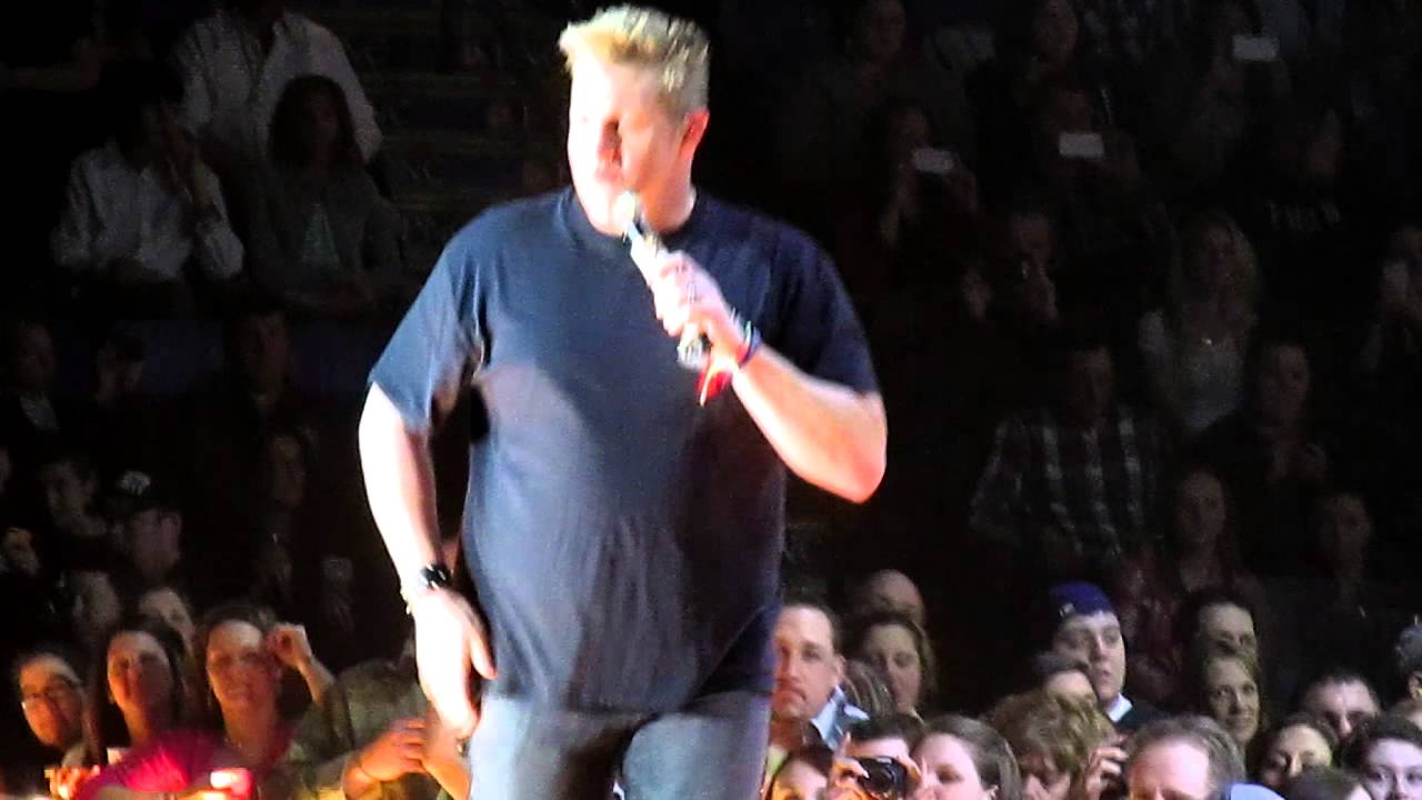 Intro/Banjo - Rascal Flatts Changed Tour 2-21-13 - YouTube